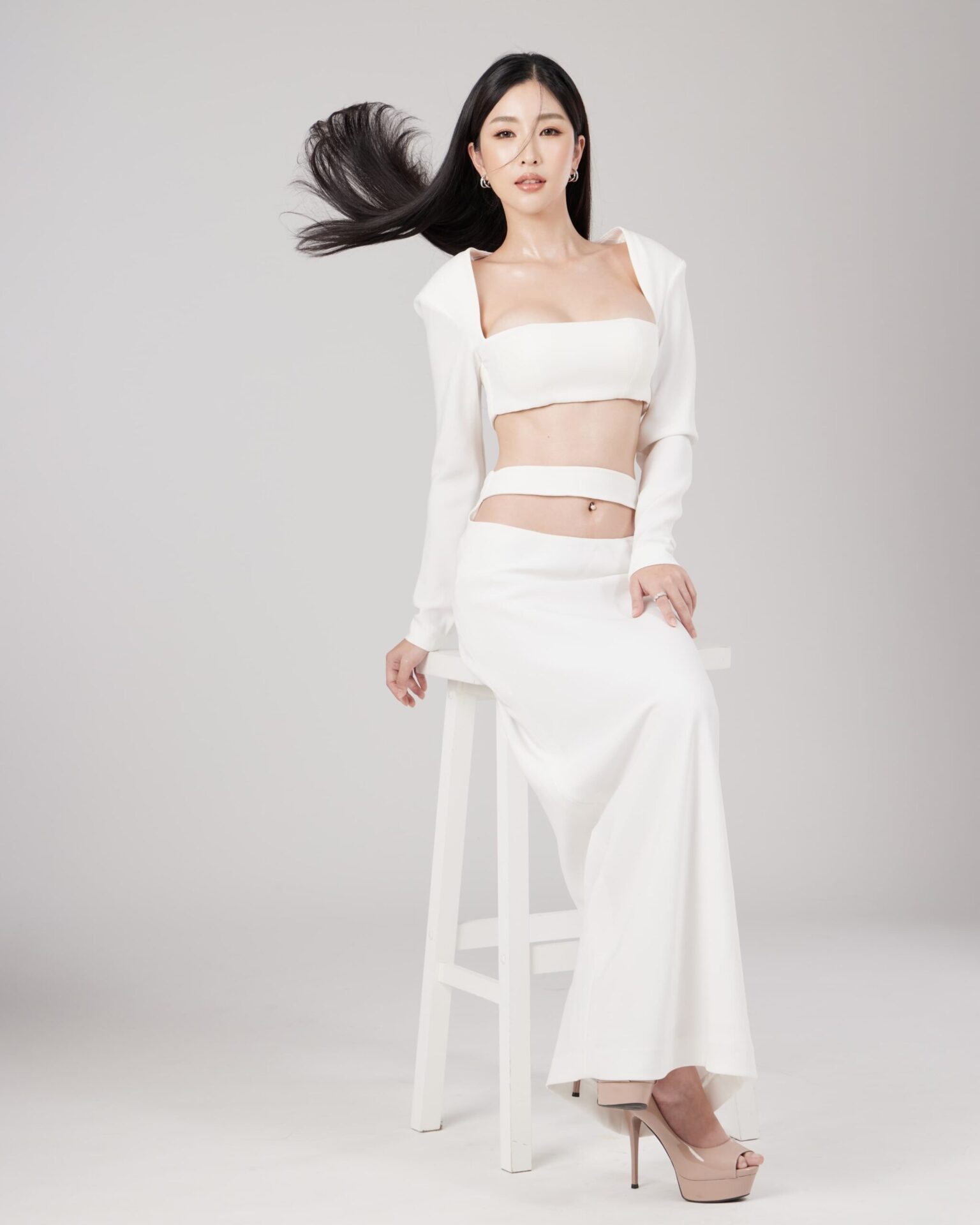 ถ่ายโปรไฟล์ – GIFT RATREE-Studio