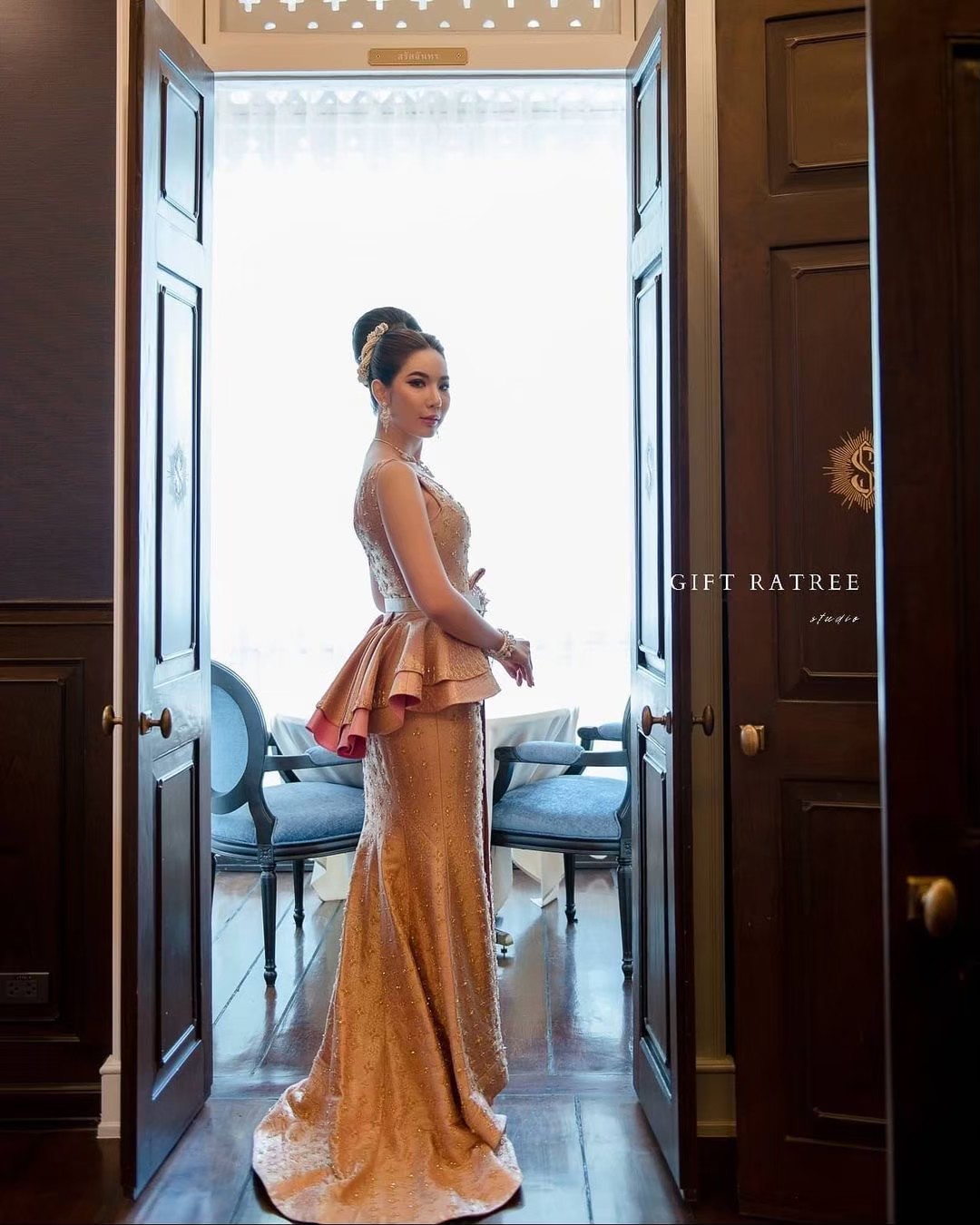 ชุดไทย – GIFT RATREE-Studio
