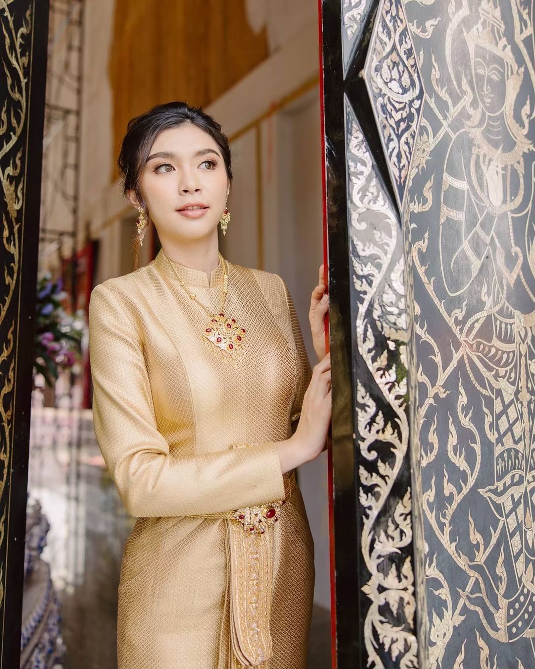 ชุดไทย – GIFT RATREE-Studio