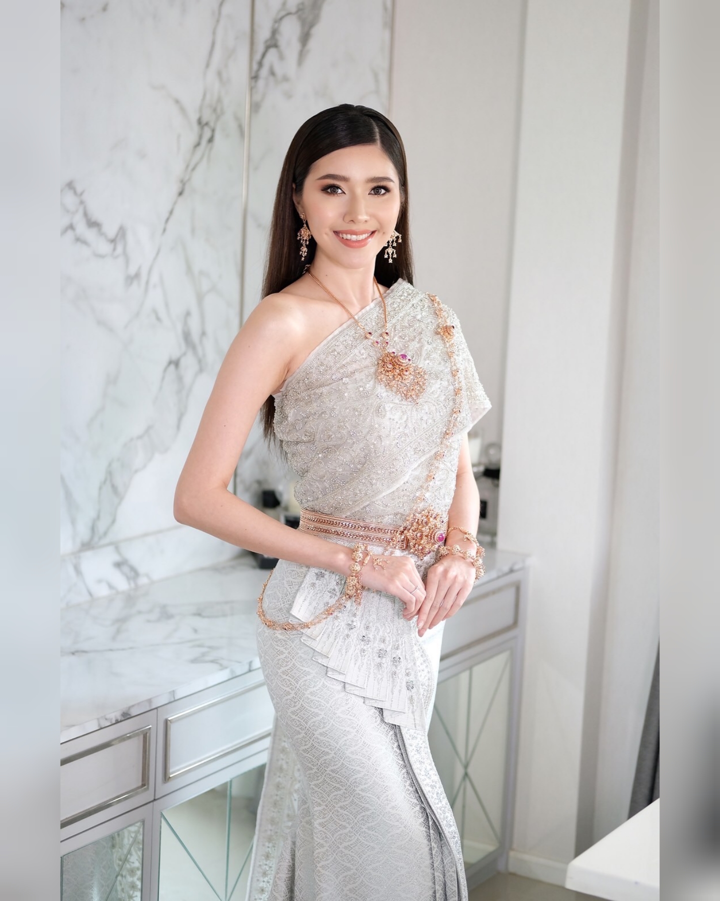 ชุดไทย – GIFT RATREE-Studio