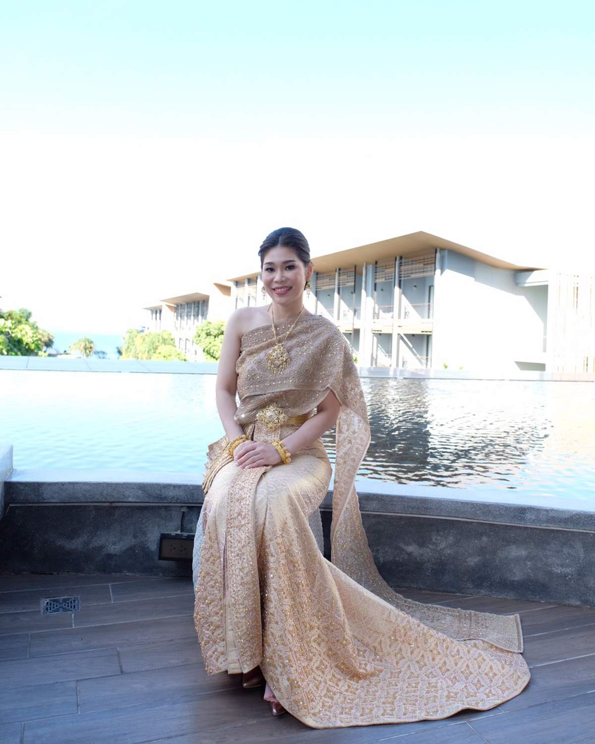 ชุดไทย – GIFT RATREE-Studio