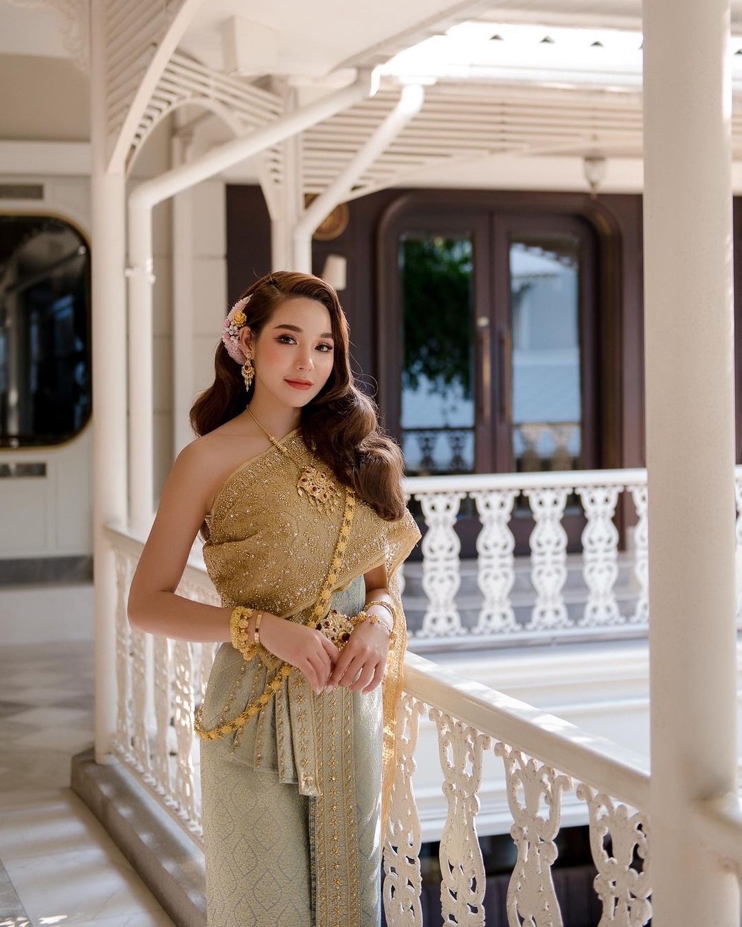 ชุดไทย – GIFT RATREE-Studio