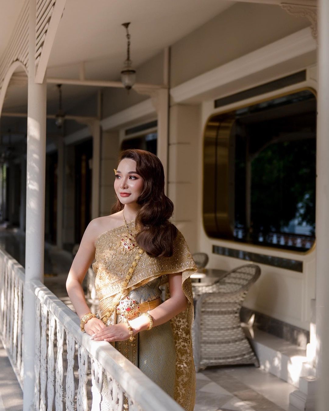 ชุดไทย – GIFT RATREE-Studio